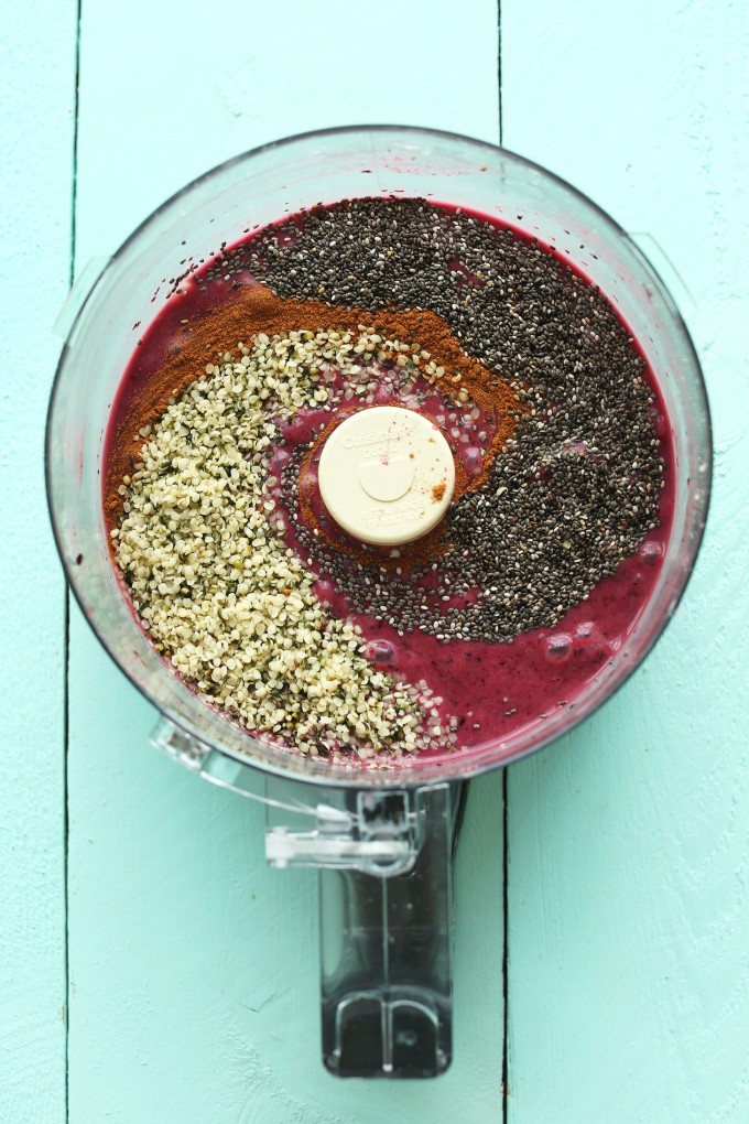 Banana & Berry Hemp Seed Pudding | Minimalist Baker Recipes