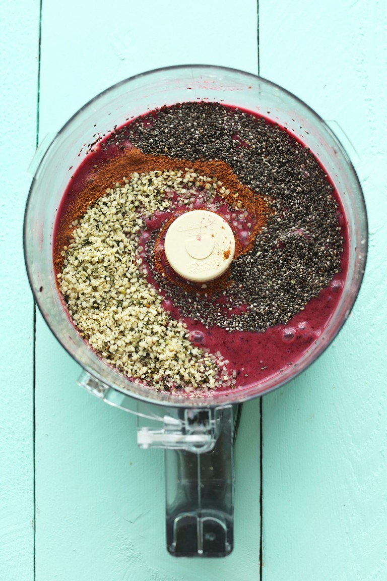 Banana & Berry Hemp Seed Pudding | Minimalist Baker Recipes