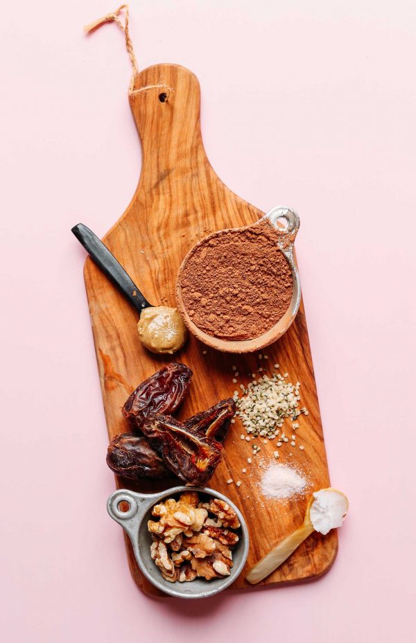 Hemp Dark Chocolate Energy Bites | Minimalist Baker Recipes