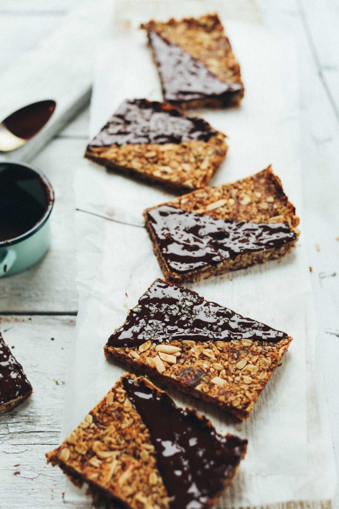 Crunchy Baked Granola Bars Minimalist Baker Recipes