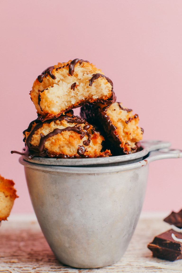 Easy Vegan Macaroons | Minimalist Baker Recipes
