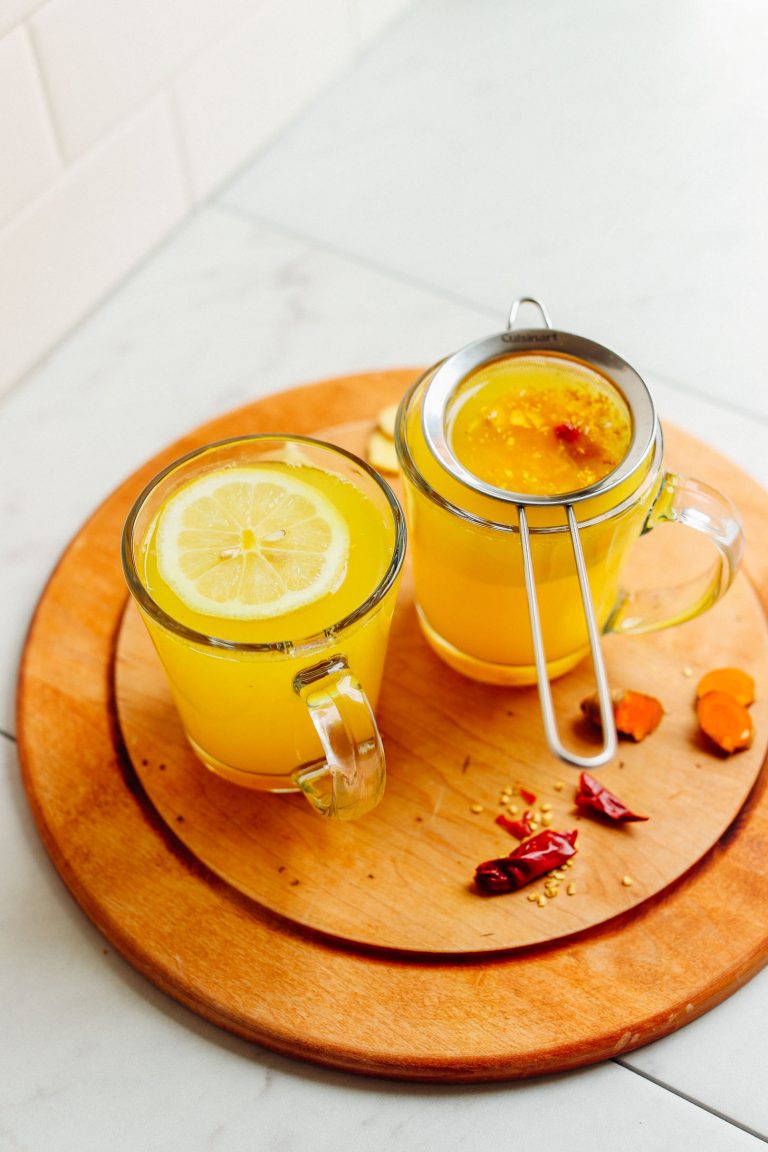 Healing 3-Ingredient Turmeric Tea Tonic | Minimalist Baker Recipes