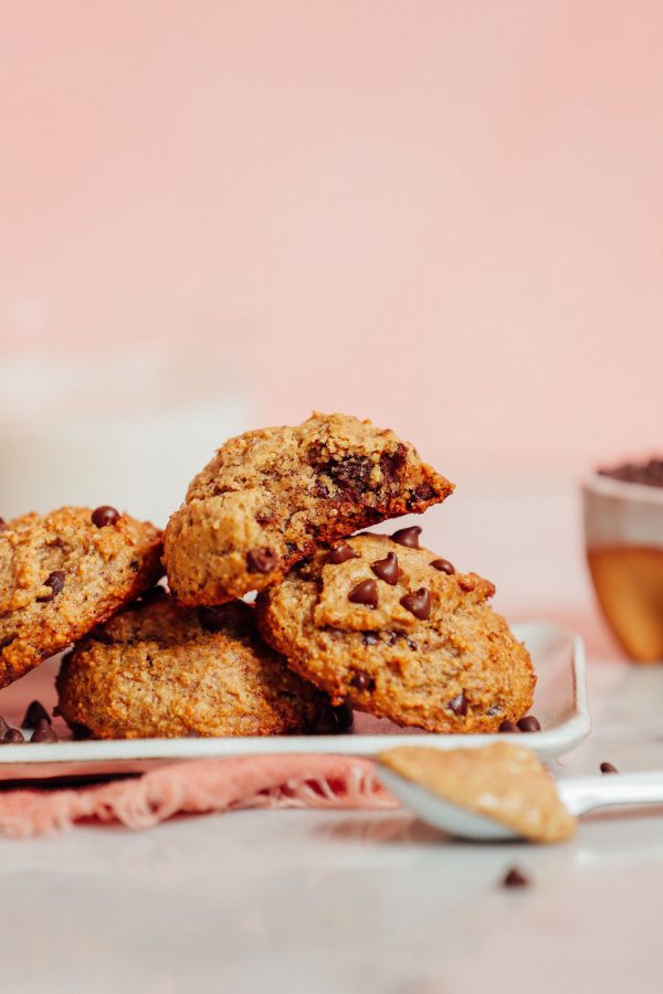 Fluffy Banana Chocolate Chip Cookies | Minimalist Baker Recipes