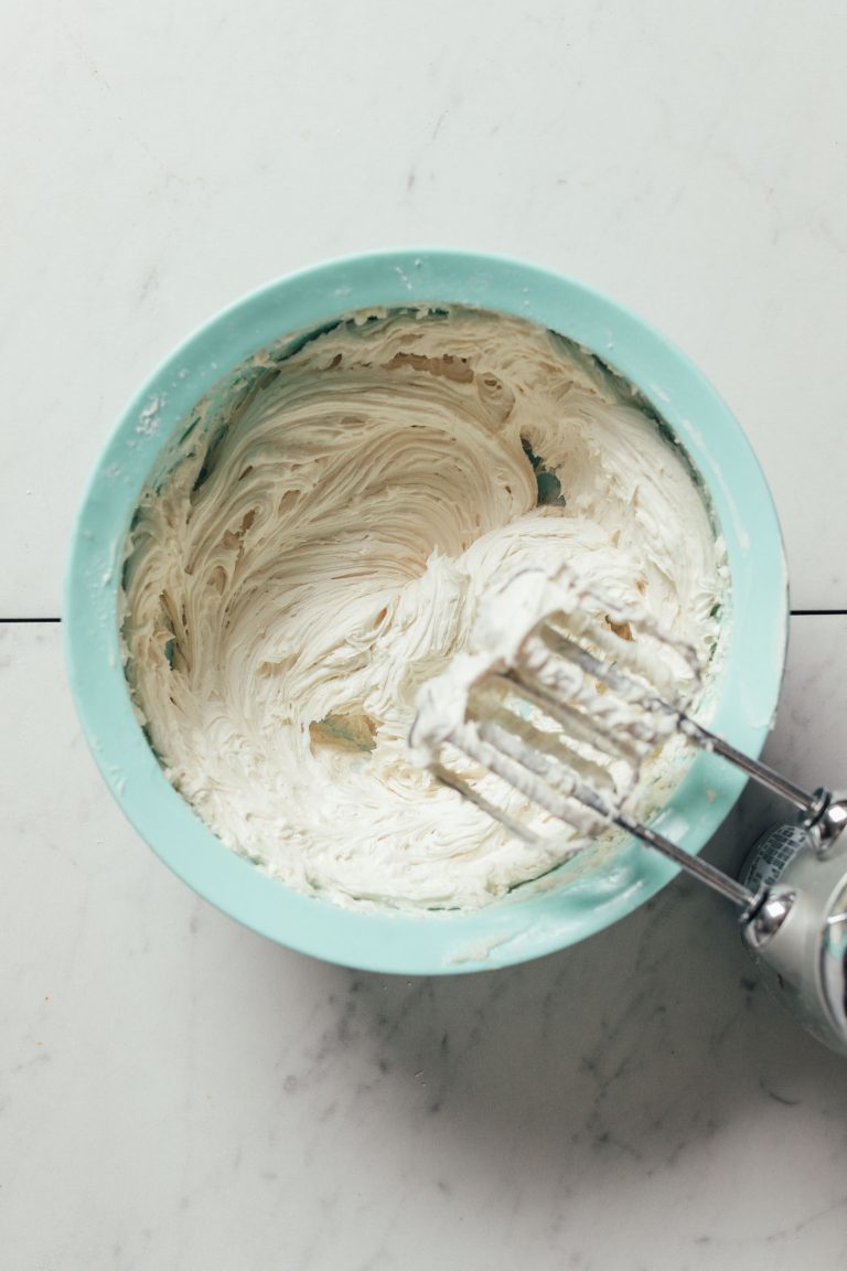 Vegan Buttercream Frosting Recipe | Minimalist Baker Recipes