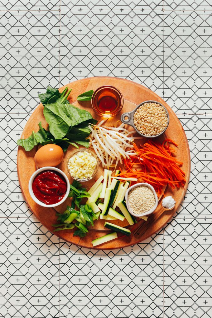 Easy Bibimbap with Gochujang Sauce | Minimalist Baker Recipes