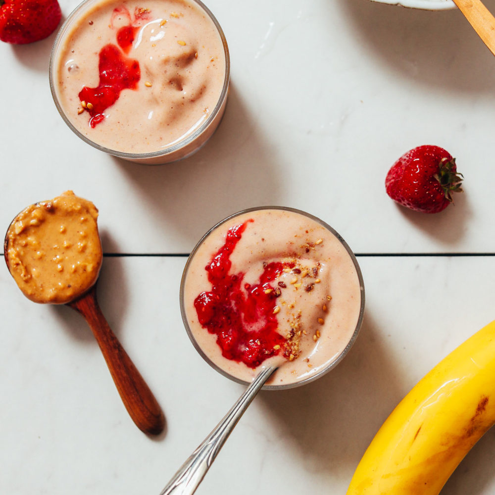 Summer Berry Smoothie | Minimalist Baker Recipes