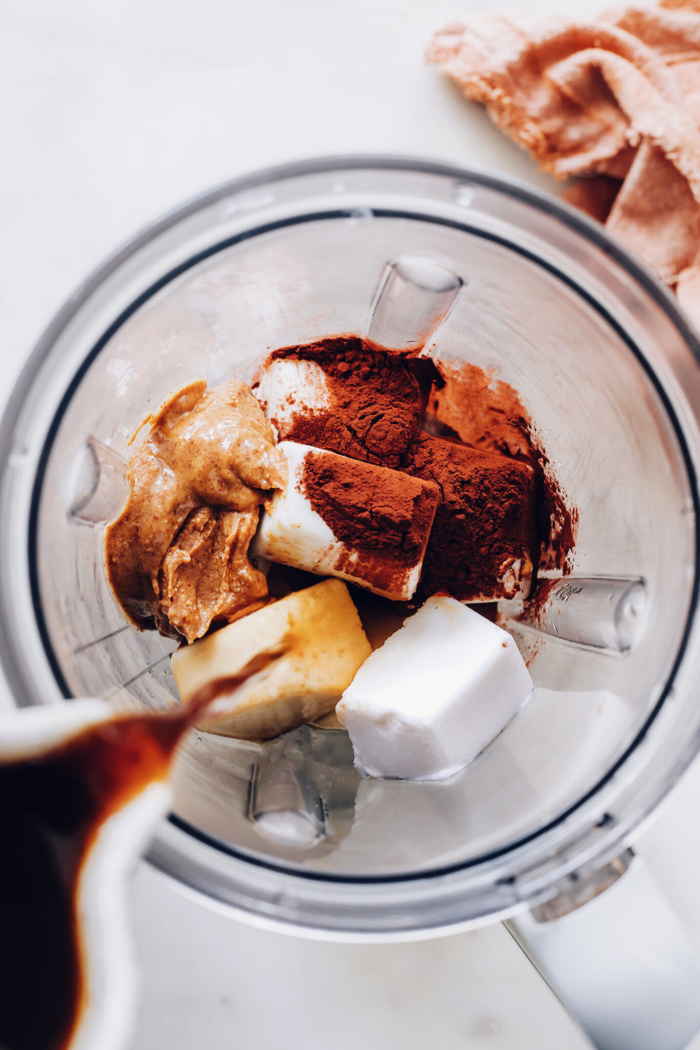 Vegan Jamocha Shake (Maple-Sweetened!) - Minimalist Baker Recipes