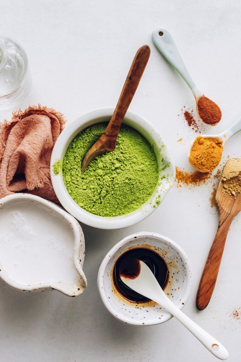 Golden Matcha Latte (2 Ways!) - Minimalist Baker Recipes