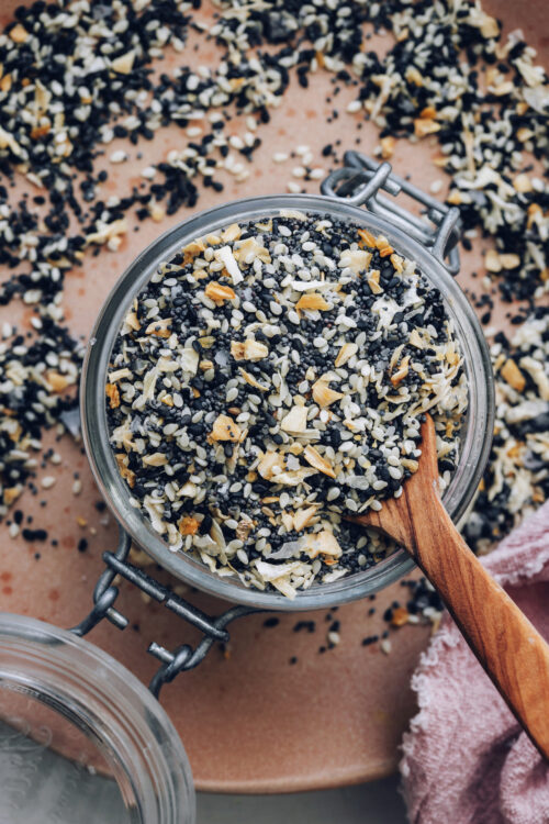 Everything Bagel Seasoning - Minimalist Baker Recipes