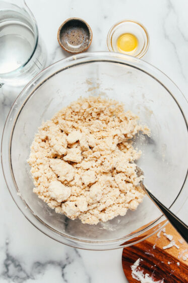 Flaky Gluten-Free Pie Crust (Vegan) - Minimalist Baker Recipes