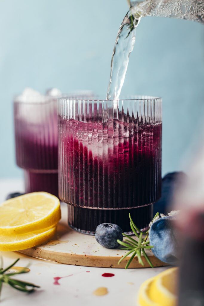 Sparkling Blueberry Ginger Mocktail - Minimalist Baker Recipes