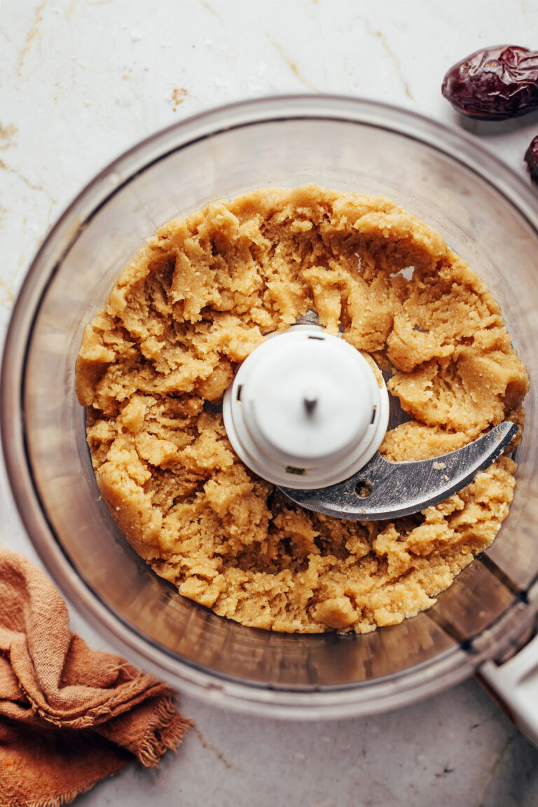 No-Bake Cinnamon Roll Bites - Minimalist Baker Recipes