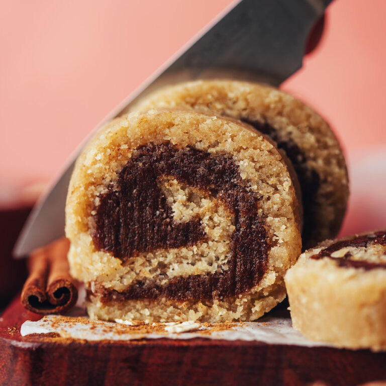 No-Bake Cinnamon Roll Bites - Minimalist Baker Recipes