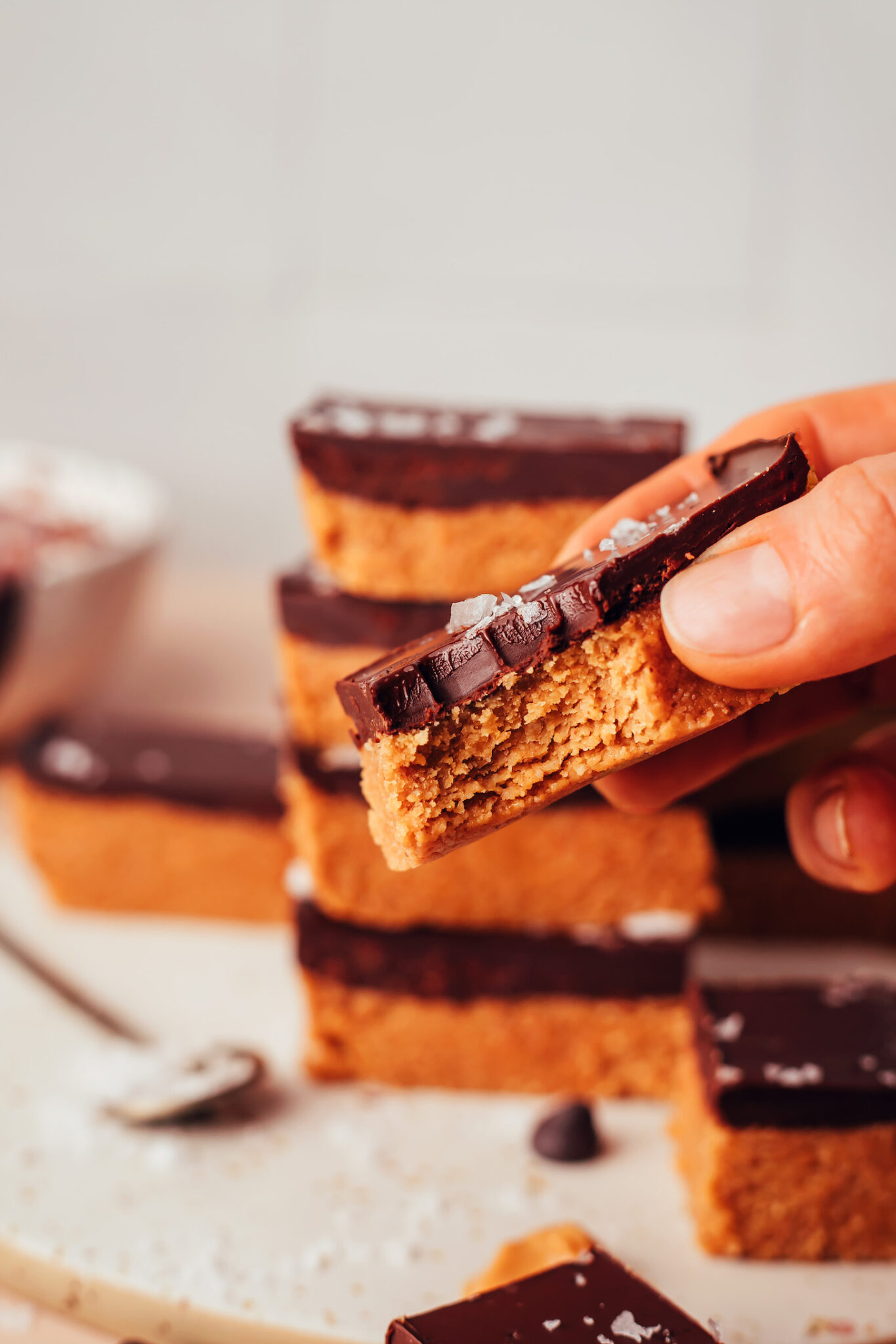 No-Bake Peanut Butter Cup Bars - Minimalist Baker Recipes