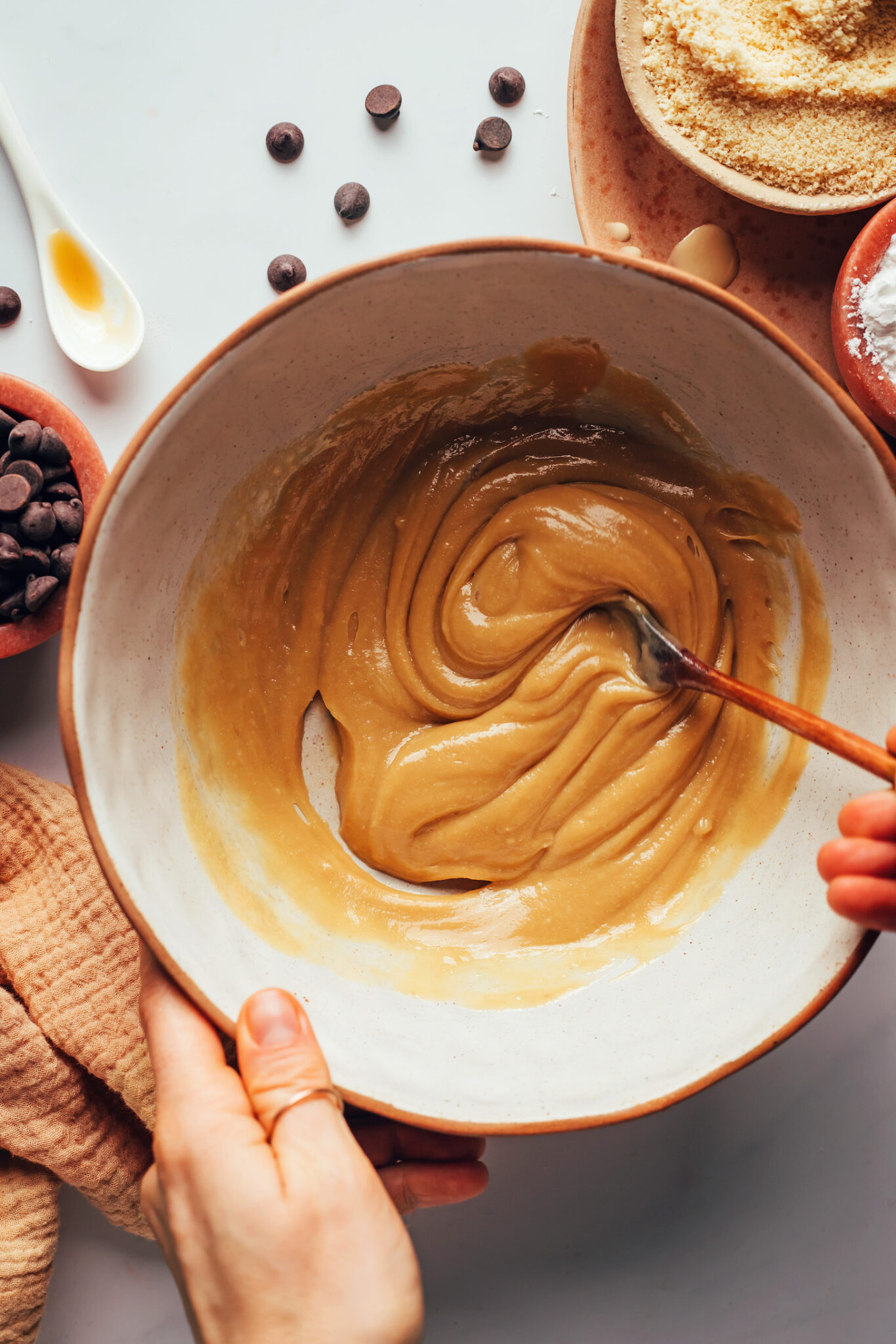 Tahini Chocolate Chip Skillet Cookie - Minimalist Baker Recipes
