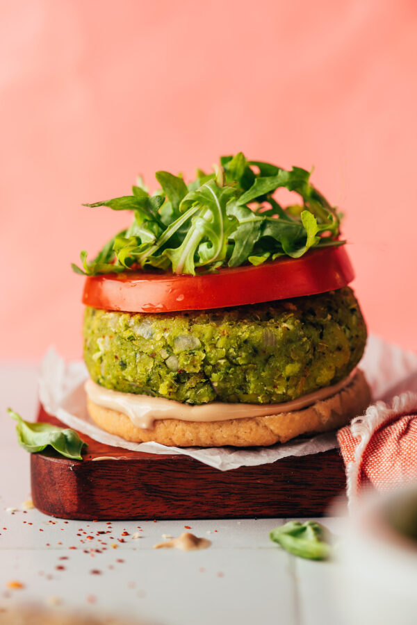 Pesto Veggie Burgers with Balsamic Aioli - Minimalist Baker