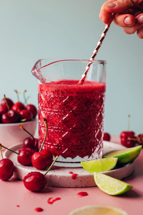 Sparkling Cherry Limeade (Naturally Sweetened) - Minimalist Baker