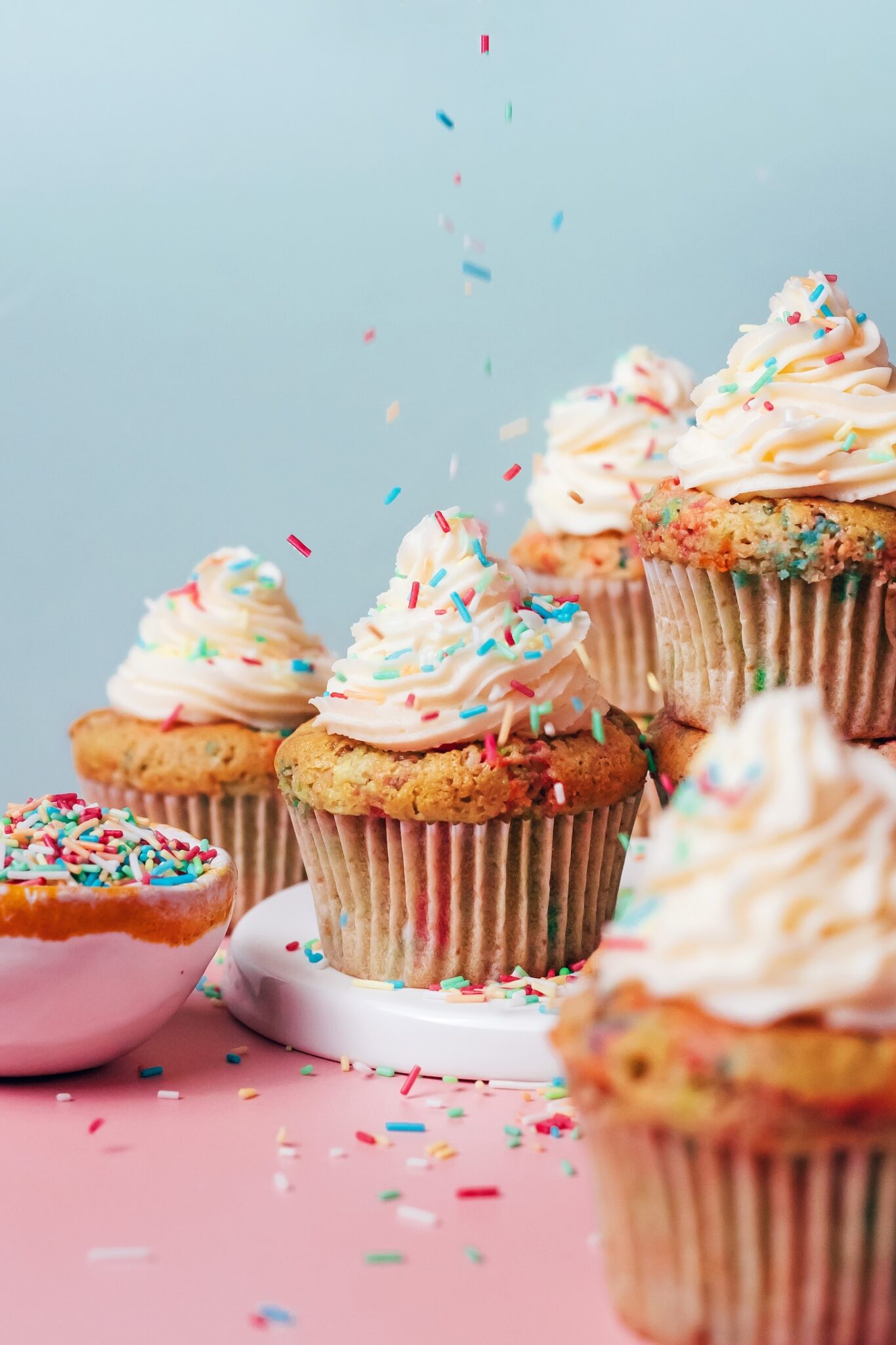 Gluten-Free Funfetti Cupcakes (1 Bowl!) - Minimalist Baker Recipes