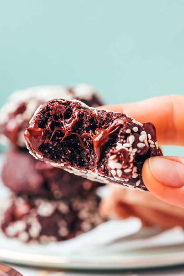 Fudgy Chocolate Tahini Cookies (1 Bowl!) - Minimalist Baker Recipes